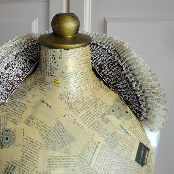 Historical Elizabethan Ruffburgundy Standing Renaissance | Etsy