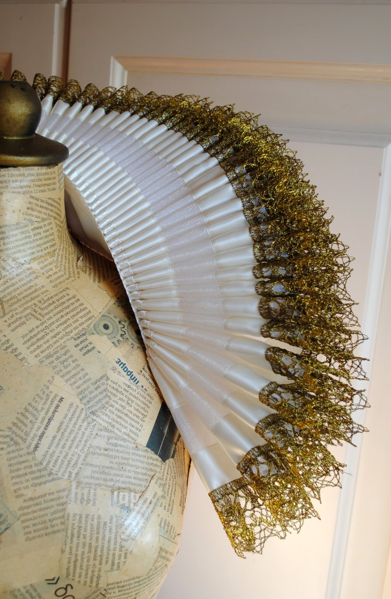 Royal Elizabethan Collar With Golden Lace,standing Ivory Collar ...