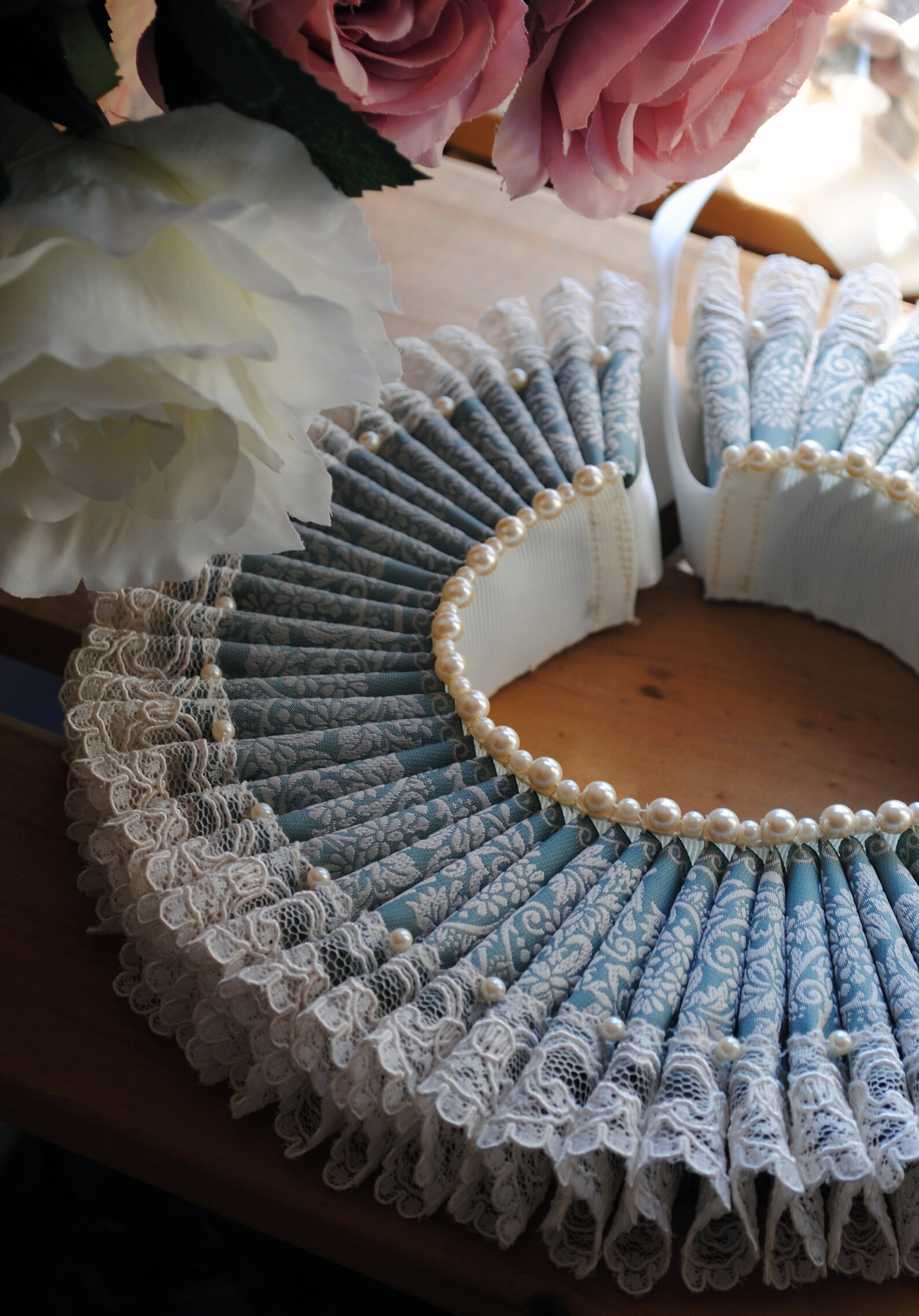 Light Blue Elizabethan Ruff With Lace & Pearlsrenaissance - Etsy