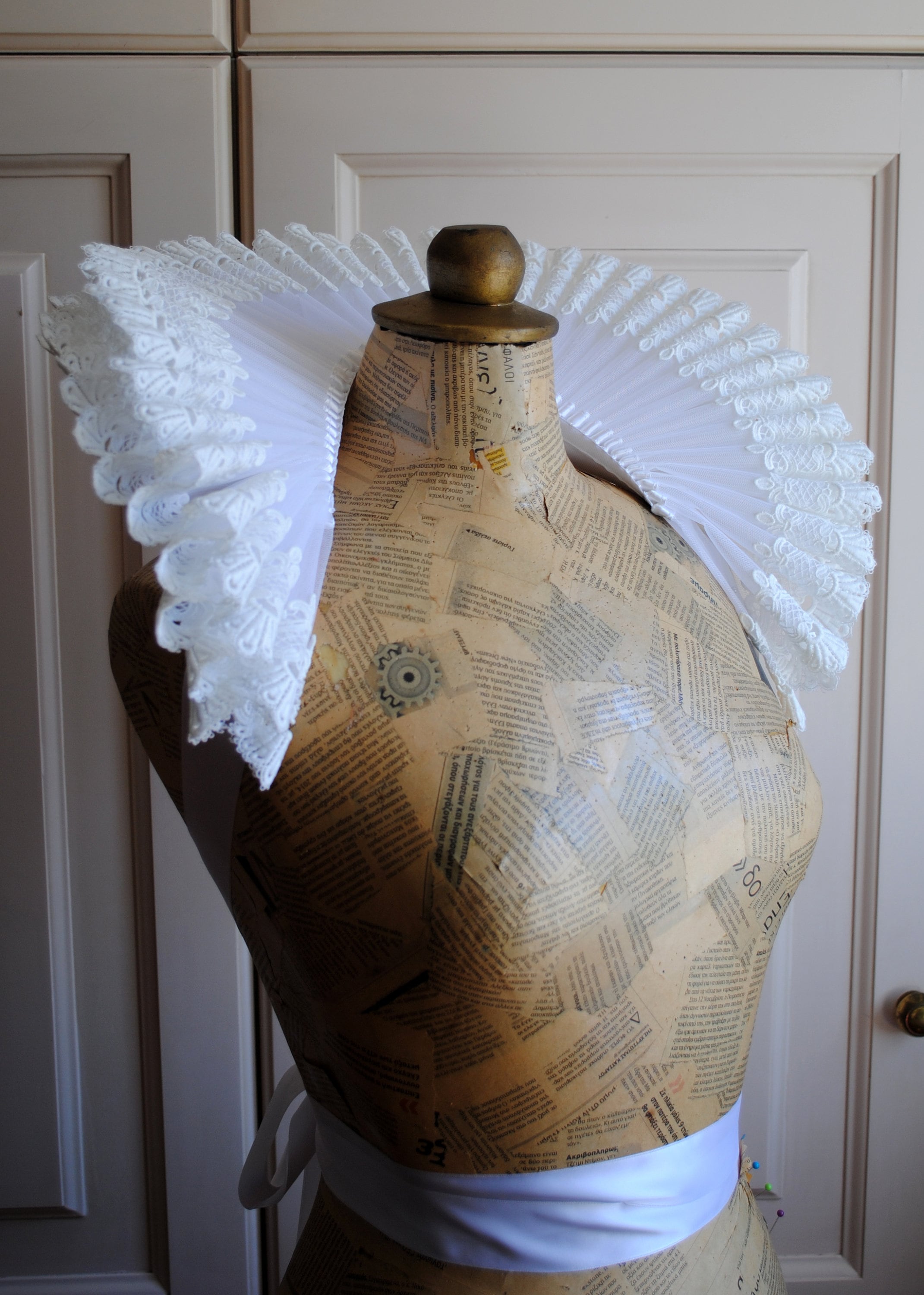 Elizabethan Standing Ruff
