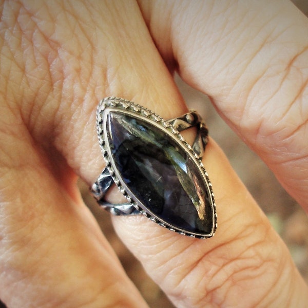 Merlinite Ring - Etsy