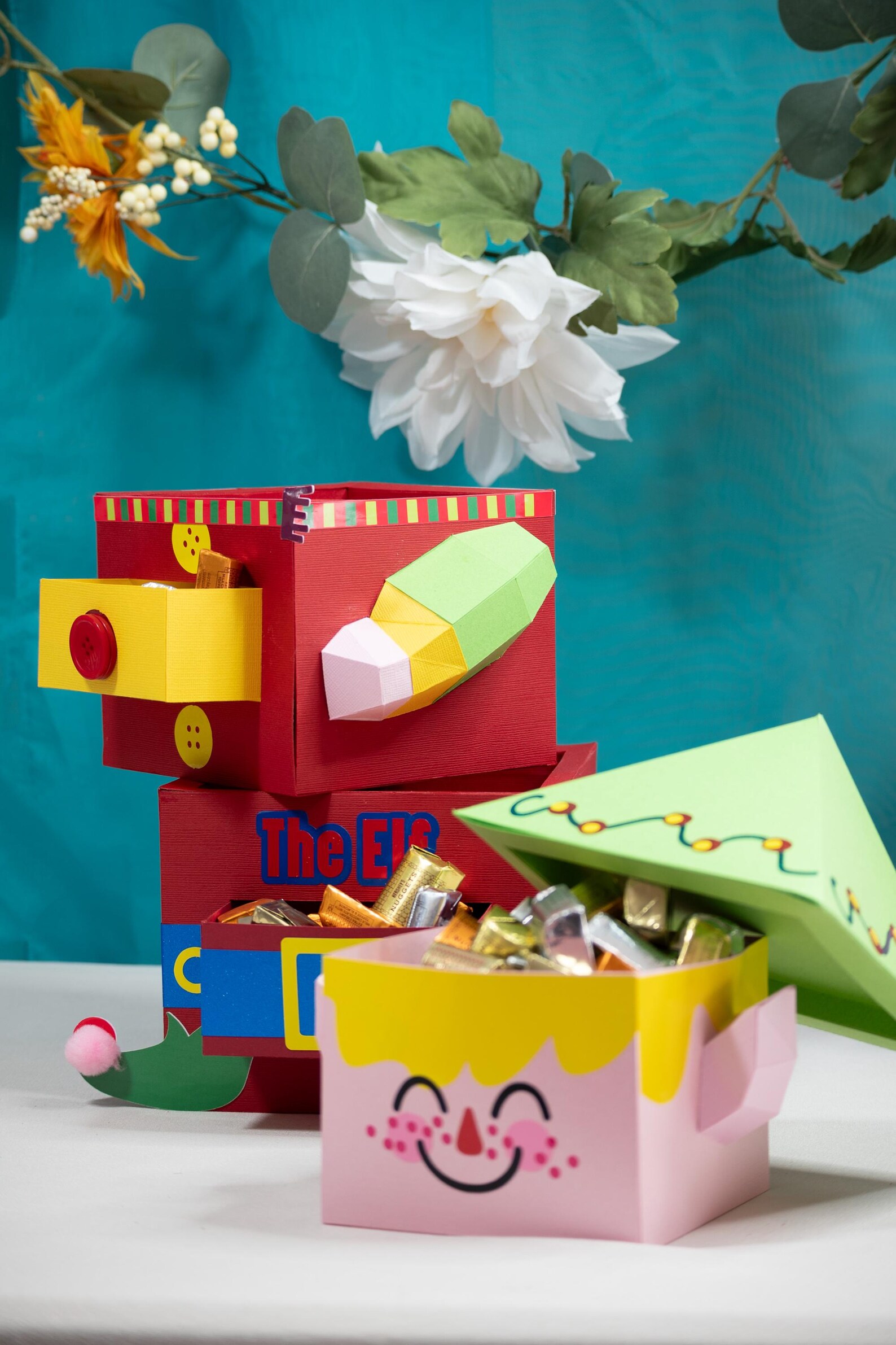 3D Elf Box SVG: Cardstock Cricut Files - Etsy UK
