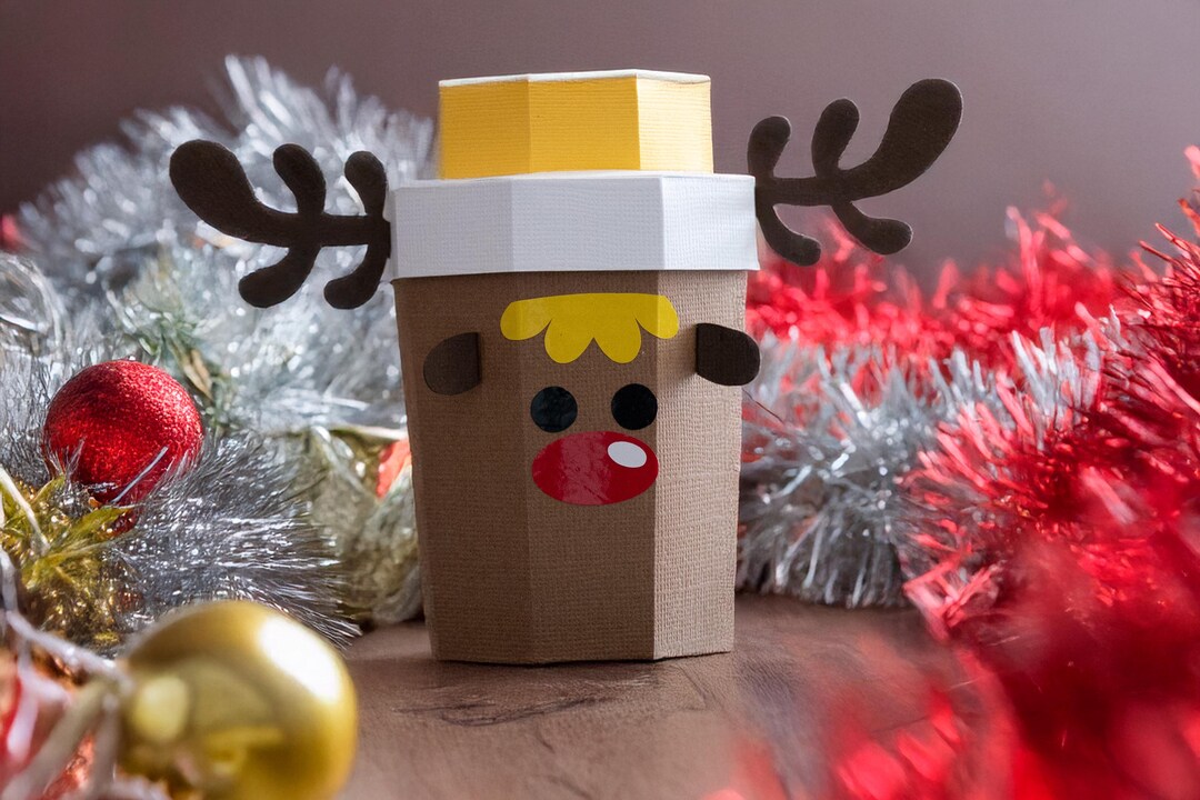 3D Reindeer Mug SVG • Papercraft Holiday Cup Template • Cricut ...