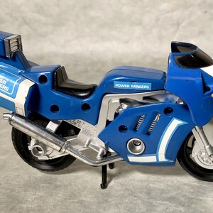 Mighty Morphin Power Rangers Blue Ranger Triceratops Battle Bike & 4.75 ...