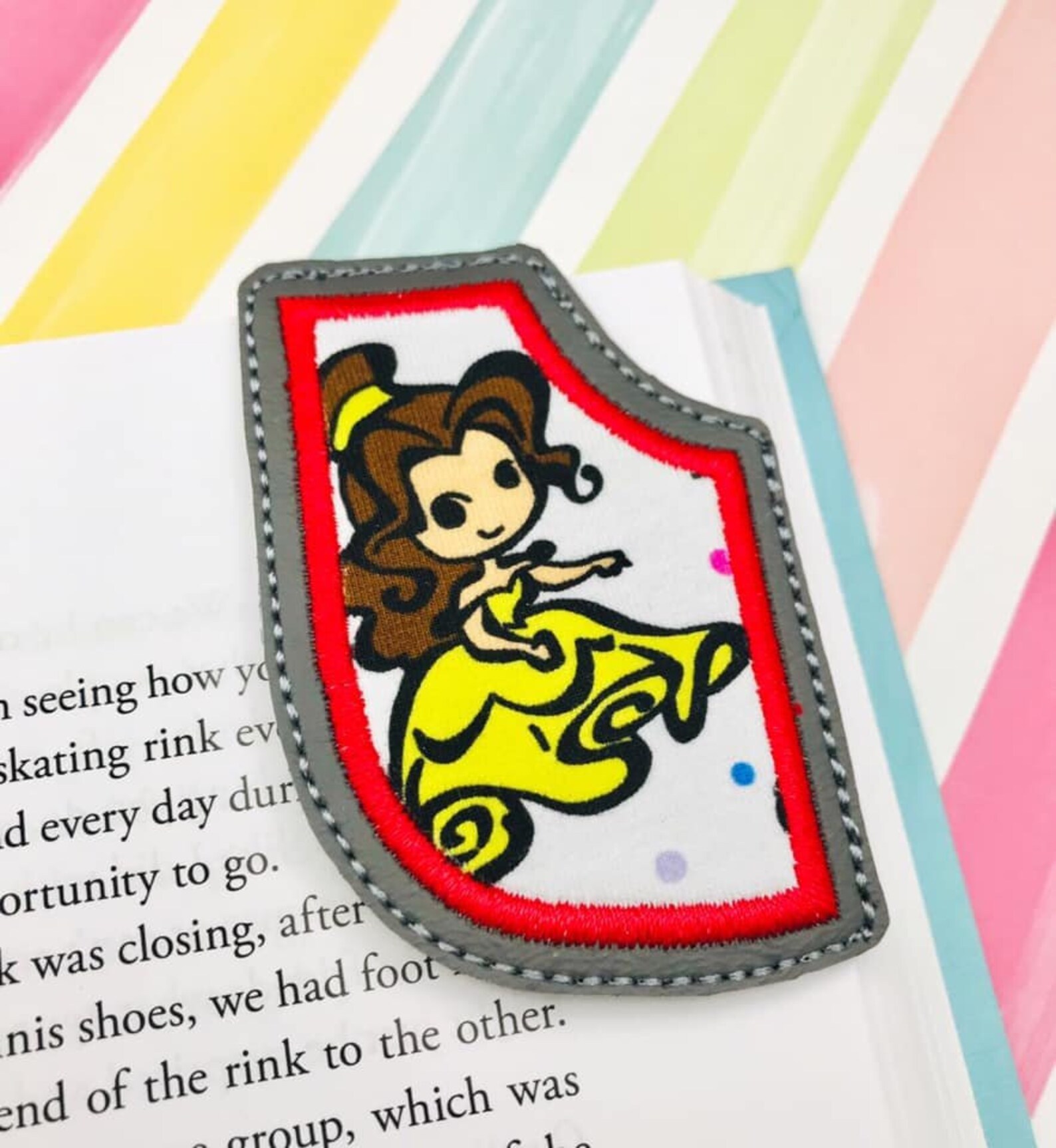 Corner Bookmark Applique 1, Embroidery Digital File, Instant Download ...