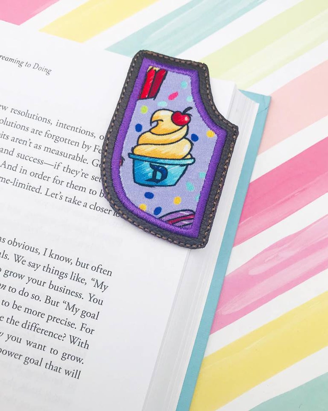 Corner Bookmark Applique 1, Embroidery Digital File, Instant Download ...