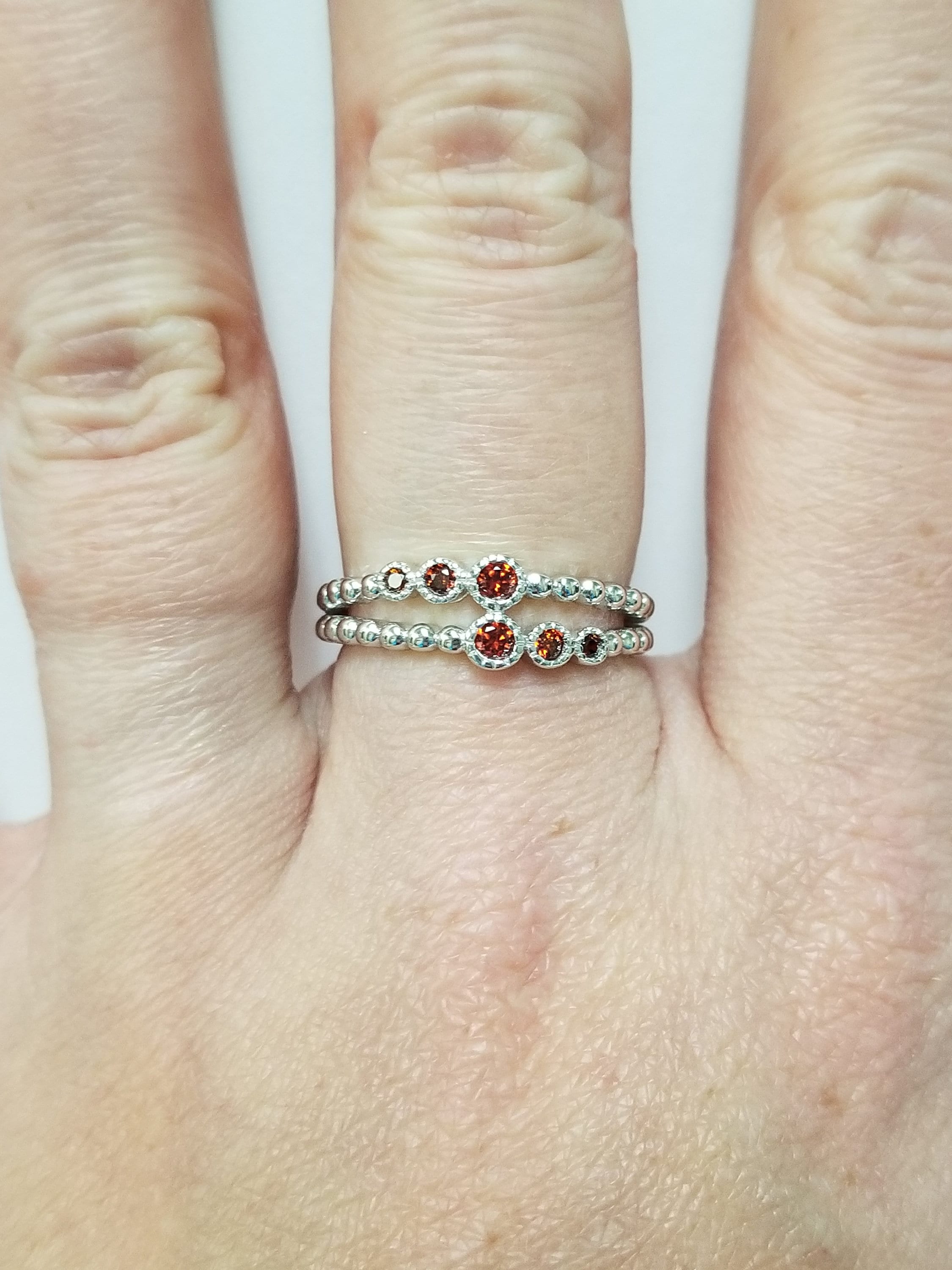 Estate Sterling Silver 925 CZ Ruby or Garnet .20ct Bead Ball Band Ring ...