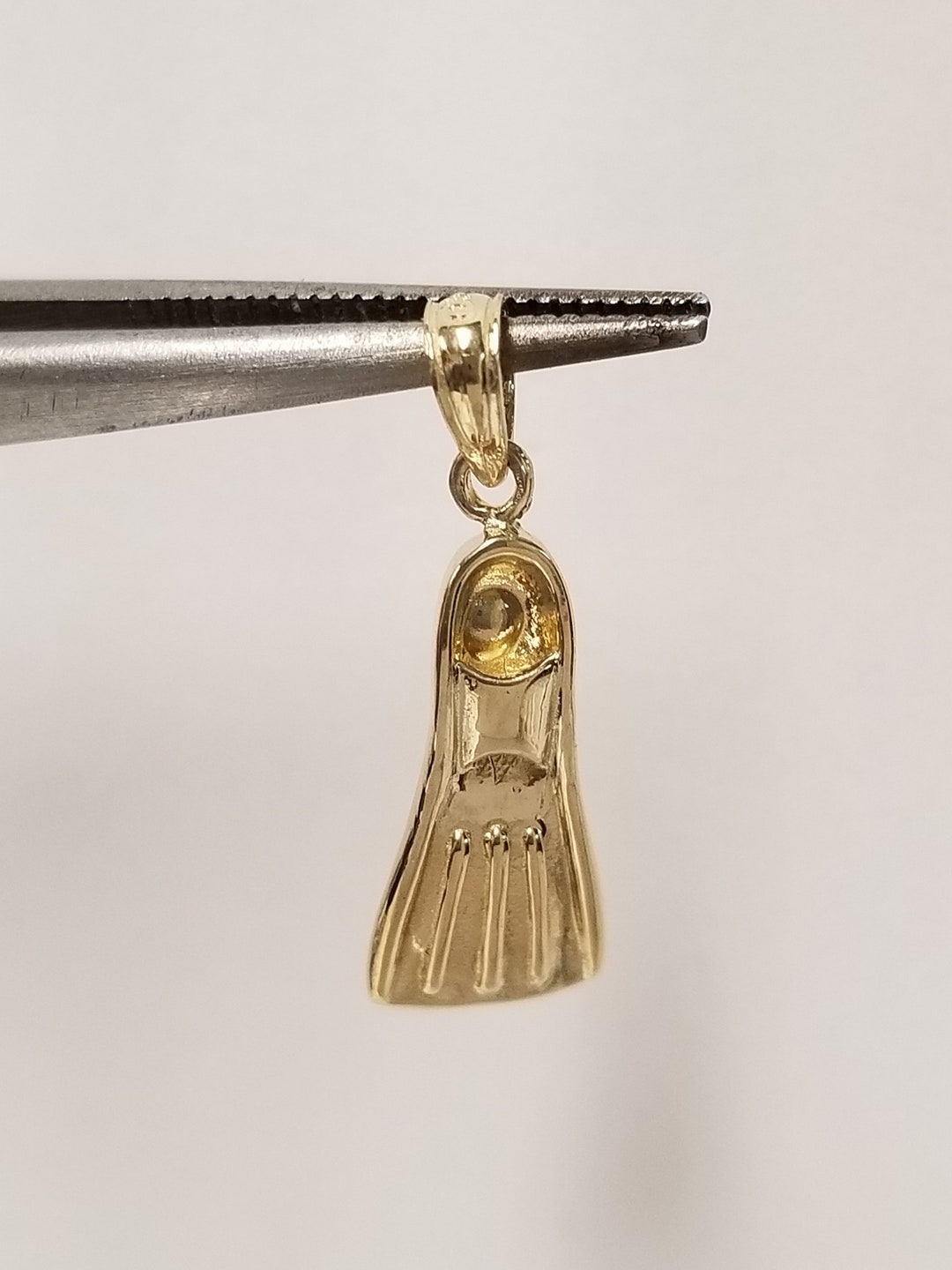 7/8" Estate 10k Yellow Gold Scuba Diver Swimmer Flipper Pendant Charm ...