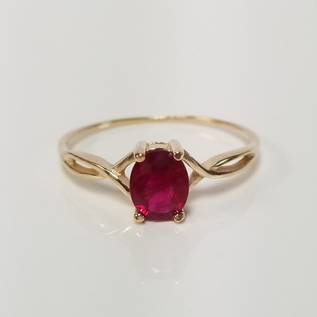 Size 7 Estate 14k Yellow Gold Natural .50ct Red Ruby Oval Stone ...