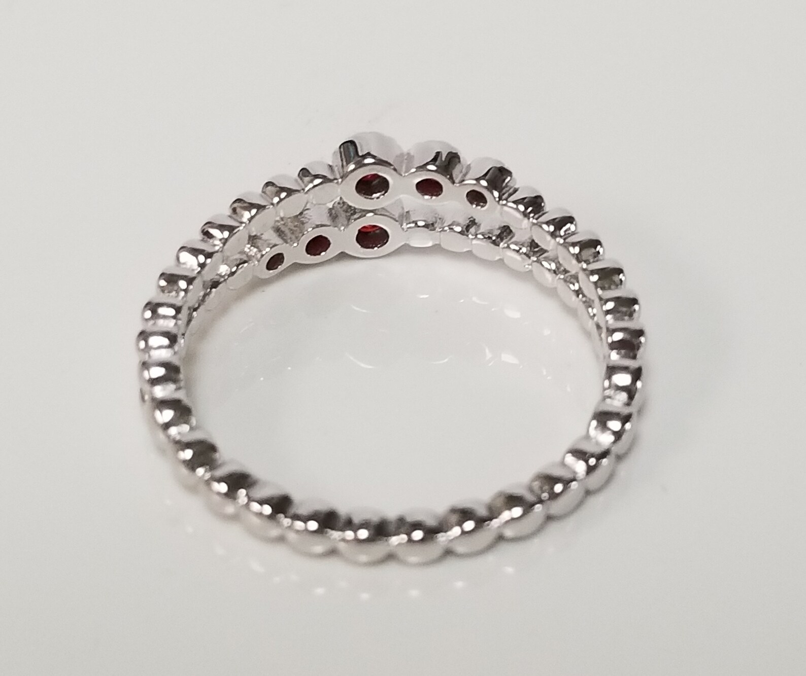 Estate Sterling Silver 925 CZ Ruby or Garnet .20ct Bead Ball Band Ring ...
