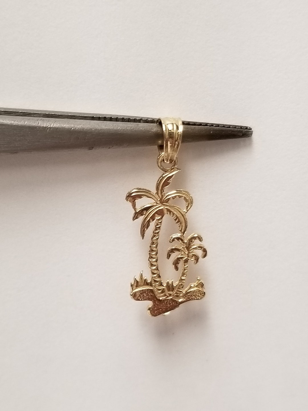 Sale 7/8" Estate 14k Yellow White Gold Sun Beach Sand Palm Tree Pendant ...