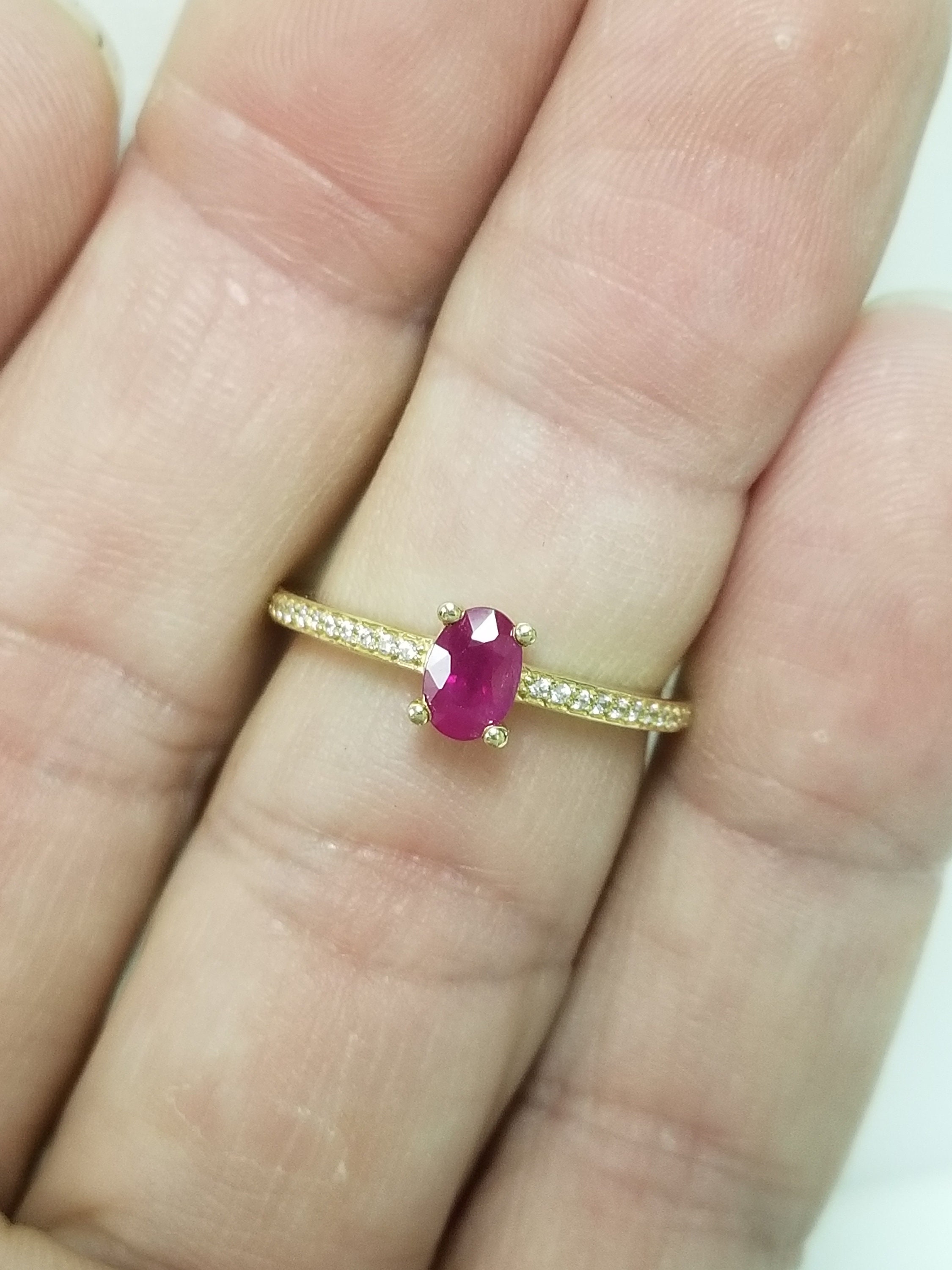 2.01 Grams Size 6.75 Estate 10k Yellow Gold Natural Oval .50ct Ruby ...