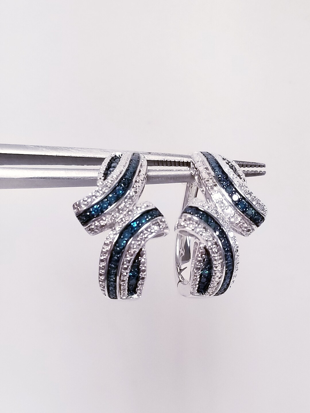 8.87 Grams 7/8" Estate New Sterling Silver 925 Blue White .35ct Diamond ...