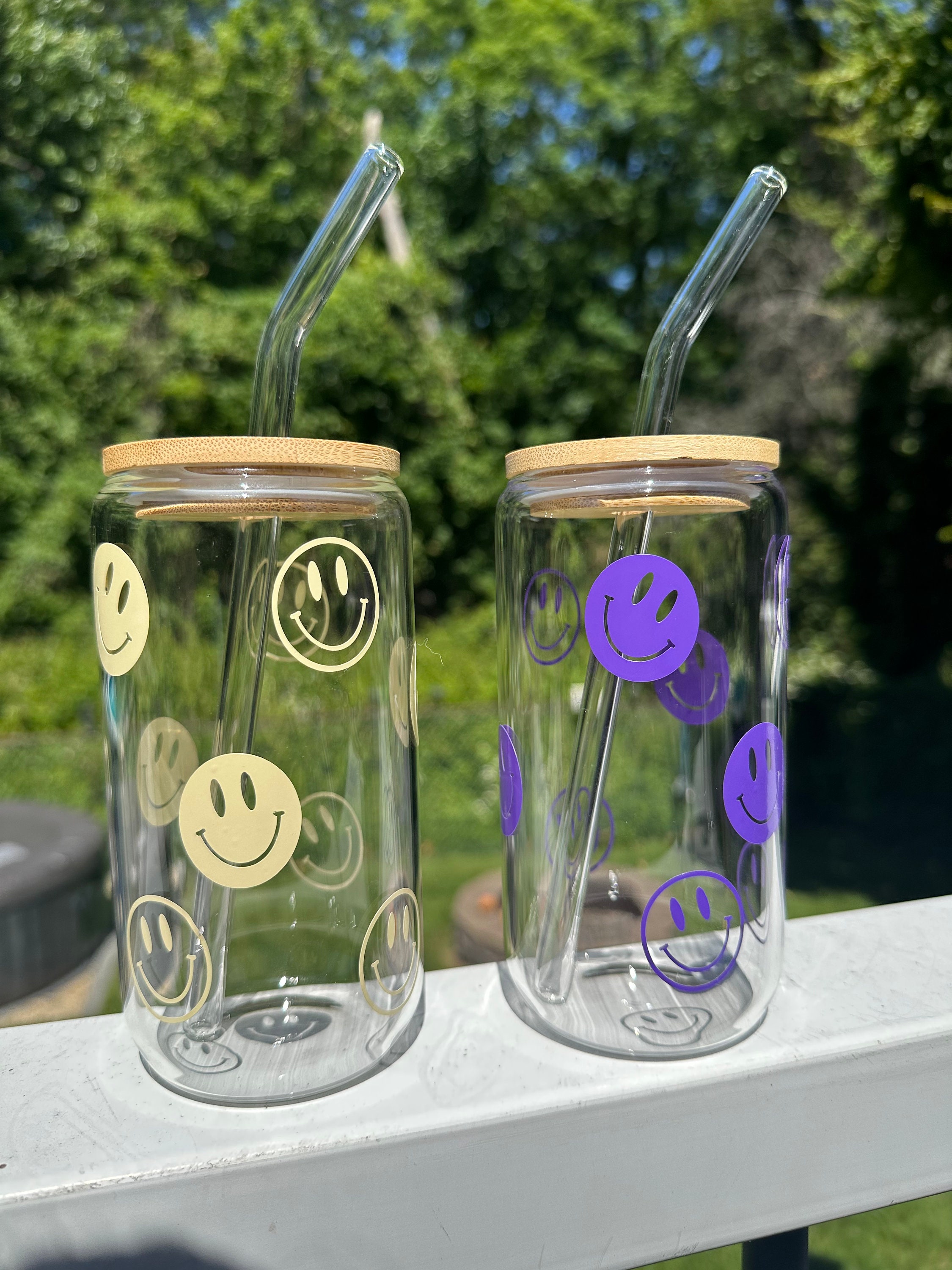 Smiley Face Cups, Glass Cups With Straw and Lid, Smile Cricut Cups ...