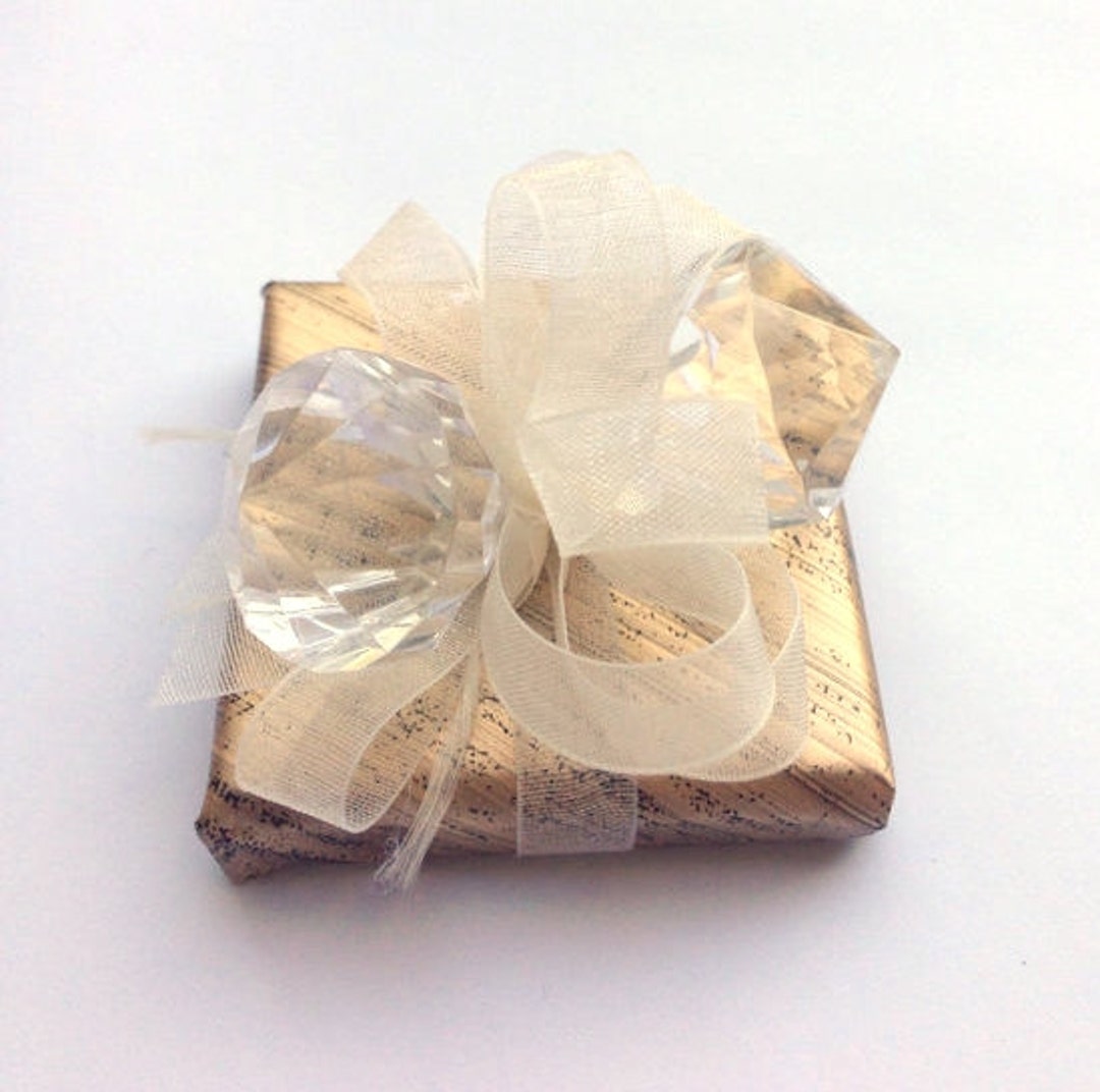Crystal Wedding Favors Chocolate Wrapped Elegant Favors With Diamonds ...