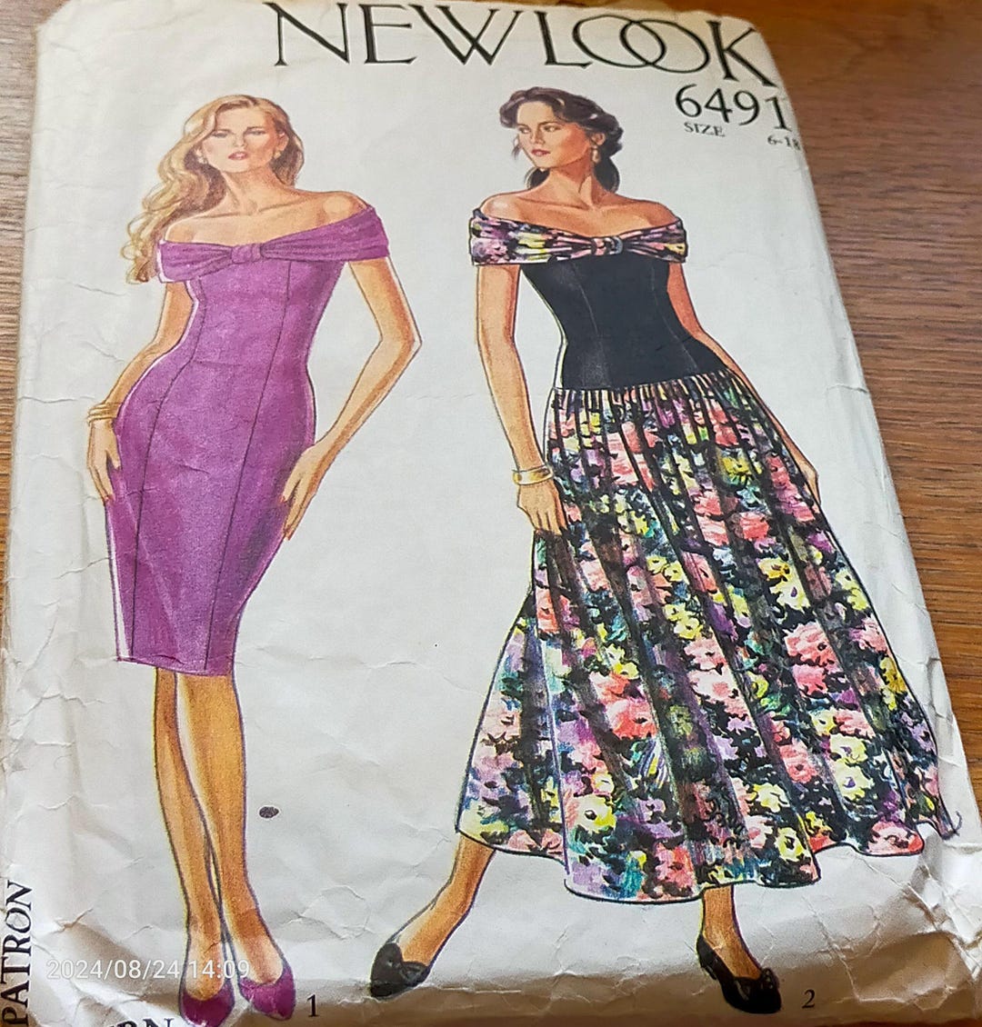 2000s Off-the-shoulder Evening Dress With a Gathered Bow to the Front ...