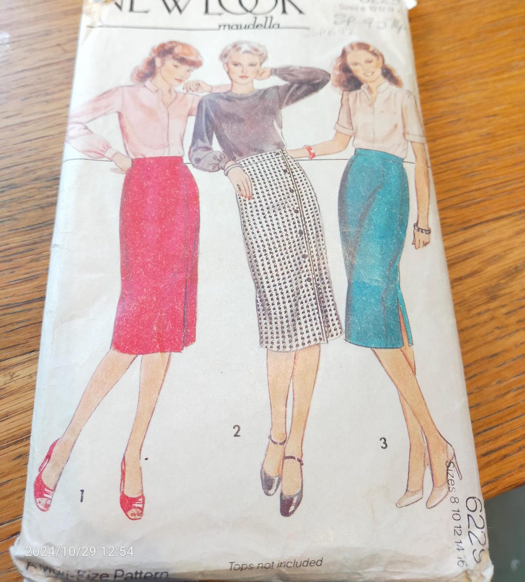 New Look 6229 Skirt Sewing Pattern: Straight Skirt, Side Split, Button ...