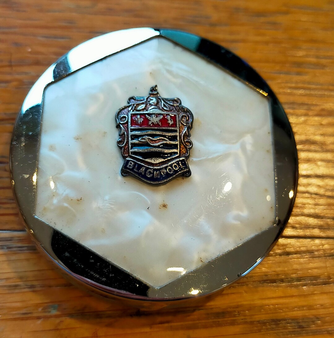 Vintage 1950s Powder Compact With Blackpool Crest on Pearly Background ...