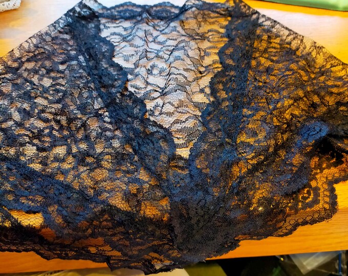 Antique Triangular Black Lace Funeral Shawl or Head Covering. Scalloped ...