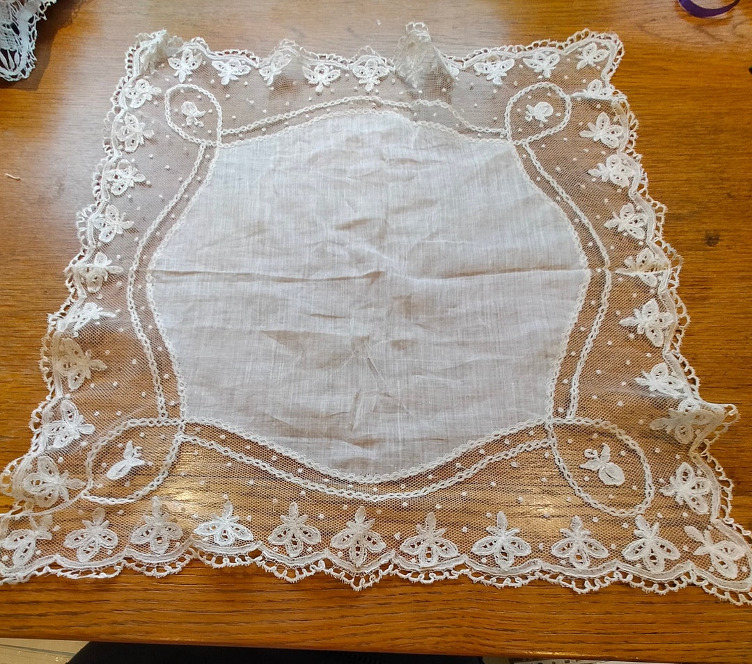 1 French Antique Lace Edged Wedding Handkerchief. Fine Cotton With Deep ...