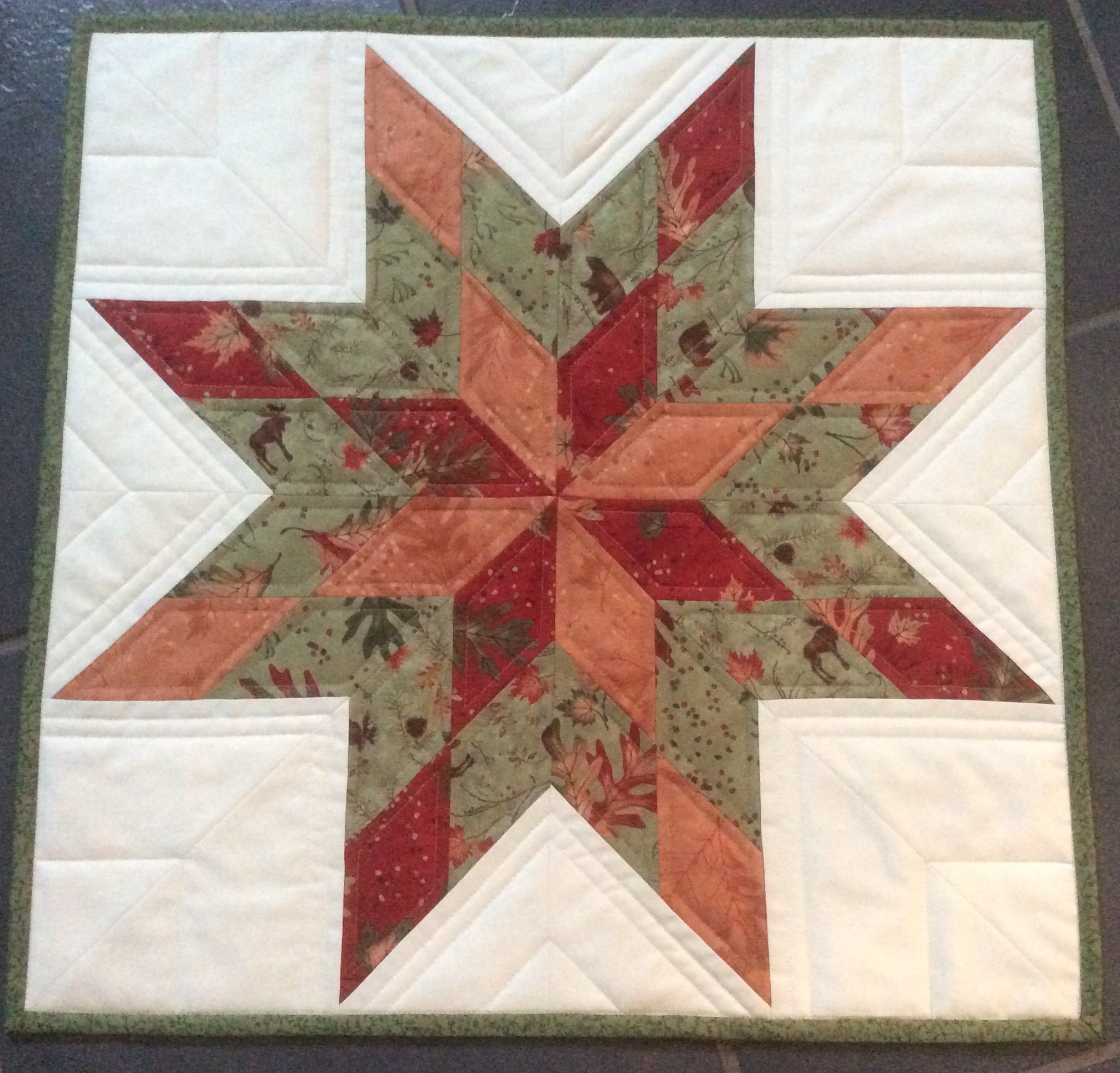 Quilted Star Table Topper. Autumnal table topper. Table Mat.
