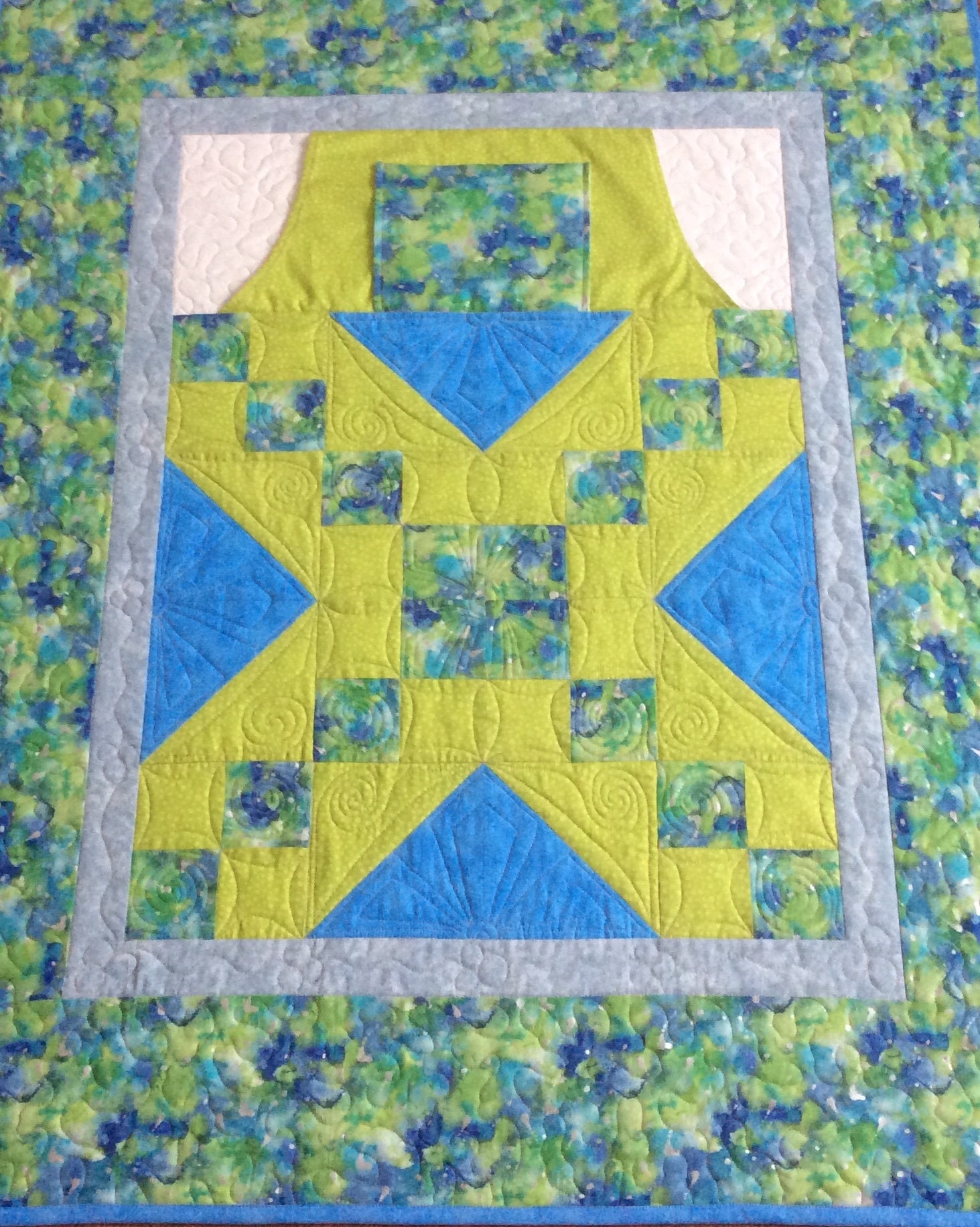 Handmade Lap quilt with pockets. Wheelchair quilt. Cosy quilt. Nursing ...