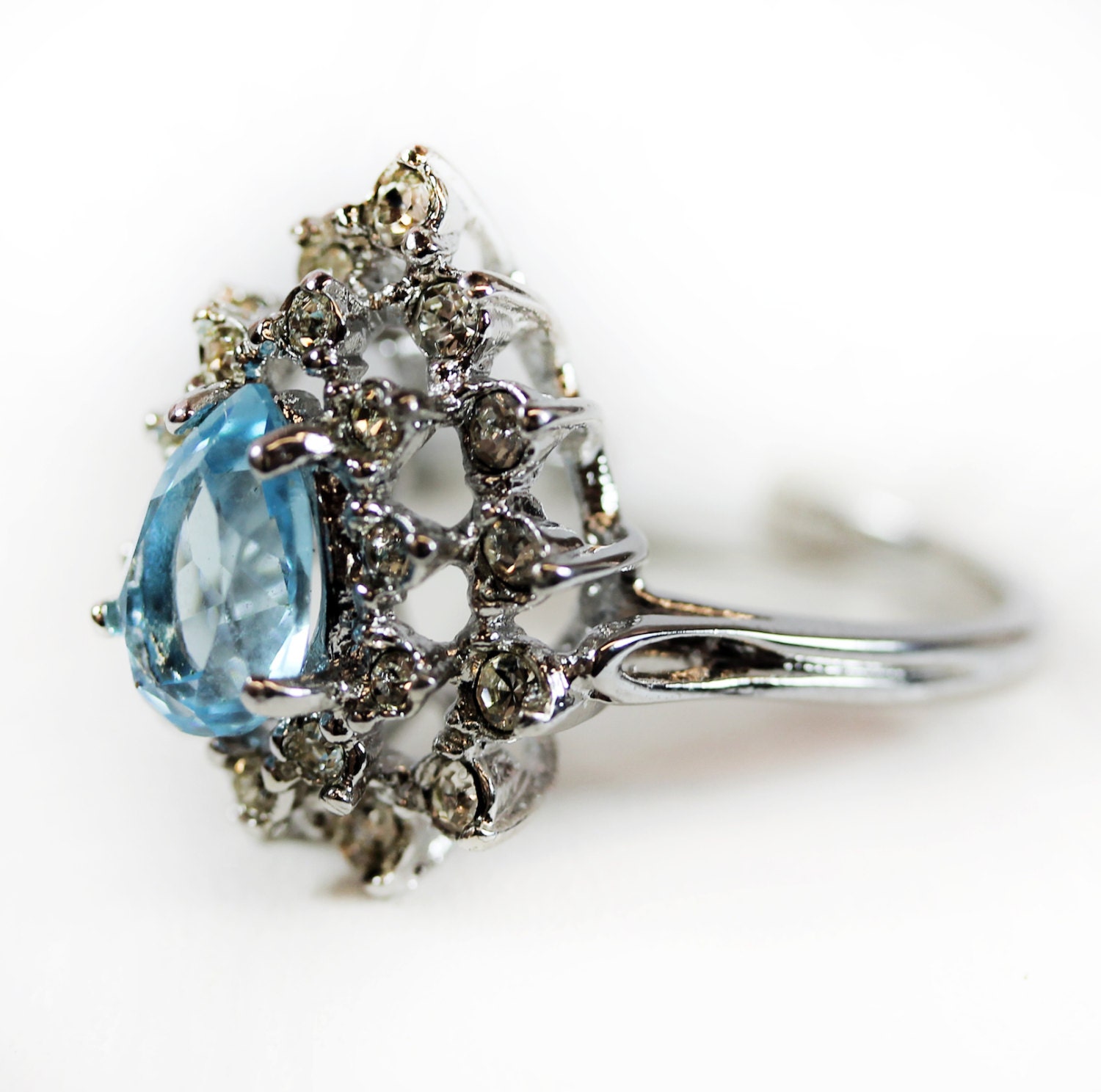 Vintage Ring Victorian Style Ring Aquamarine and Clear - Etsy