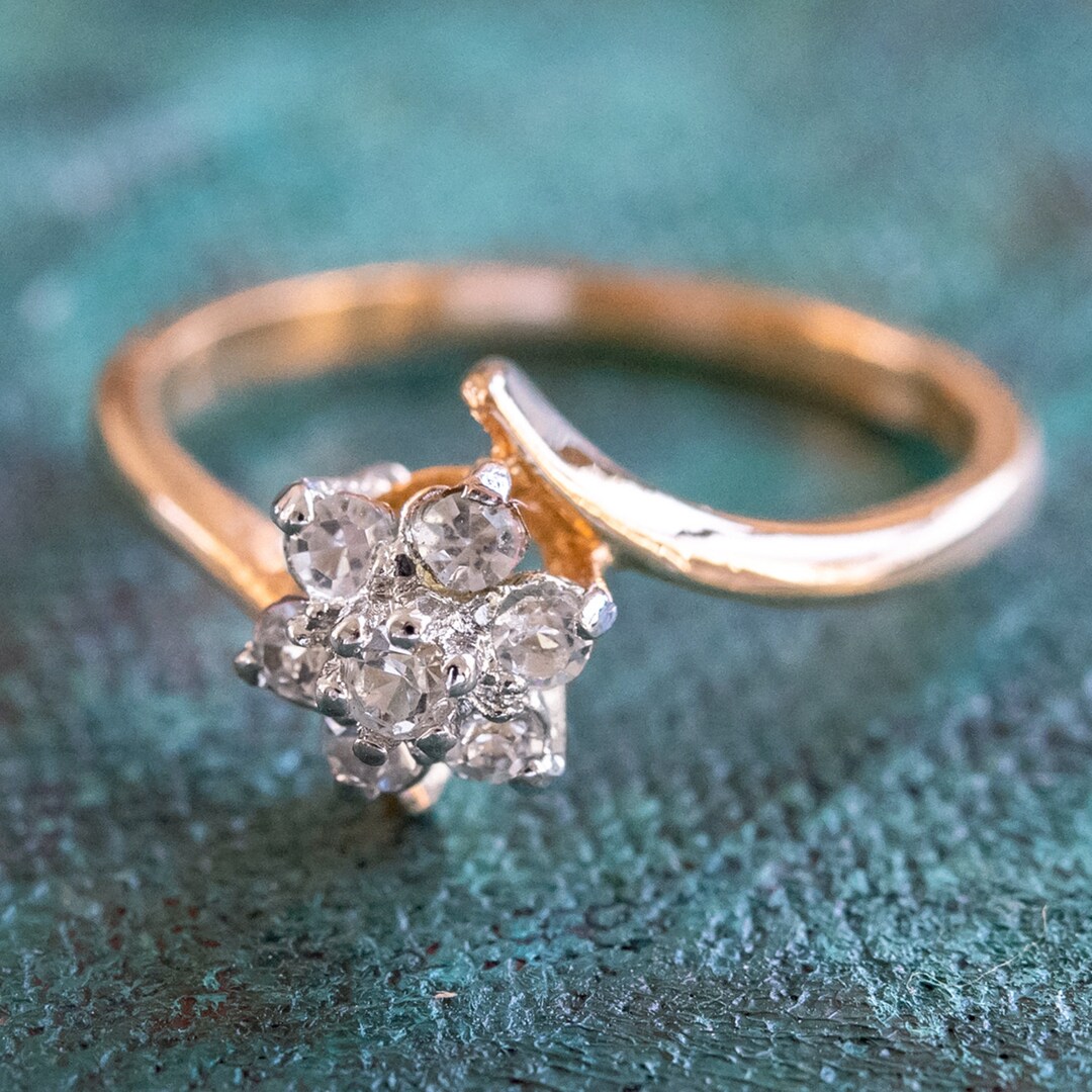 Vintage Swarovski Crystal Flower Ring: 18k Gold Cocktail Ring - Etsy