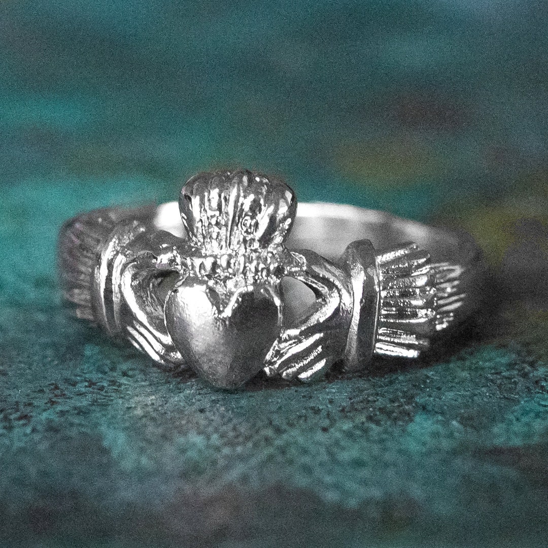 Vintage Irish Claddagh Ring: 18k White Gold Electroplated, Never Worn ...