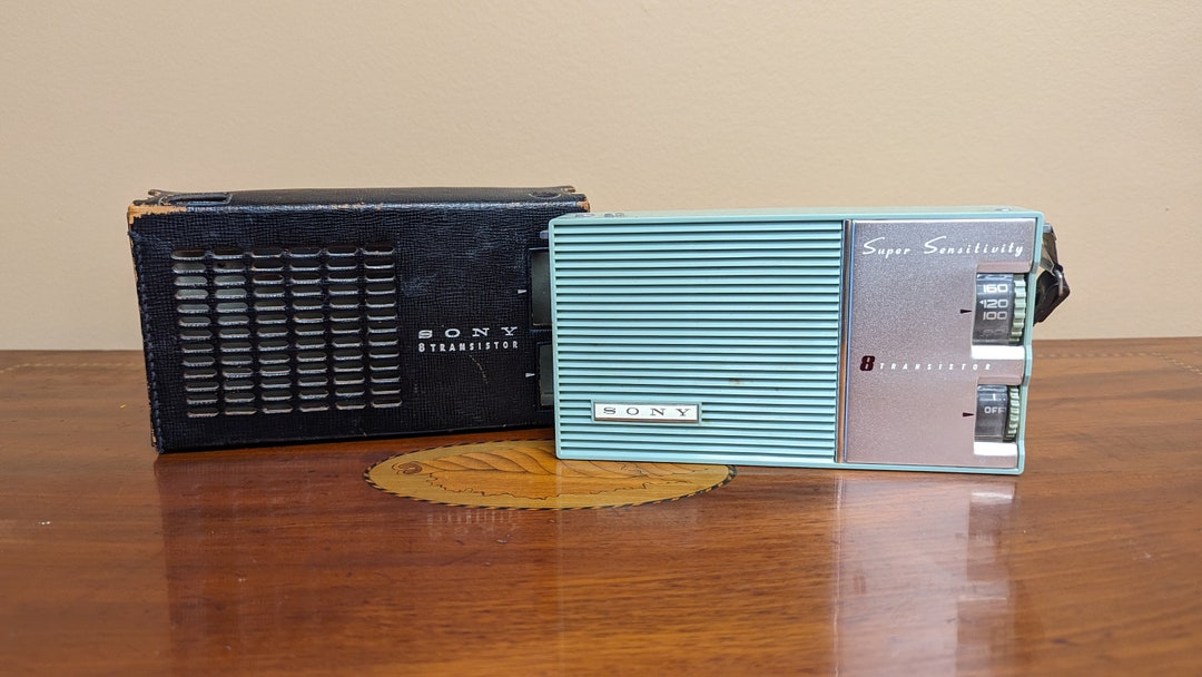 Vintage Sony TR-84 8 Transistor Radio Super Sensitivity - Etsy Canada