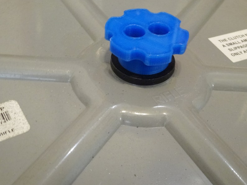 Dillon Case Feeder Plate Knob. Now Handle Plates Easily. 650 550 1050 ...