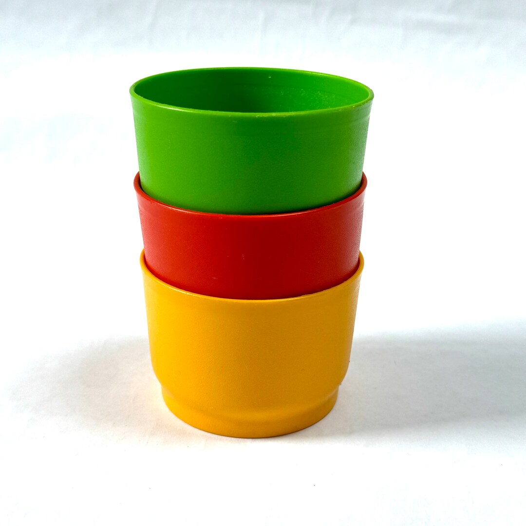 Vintage 1970s Set of 3 Tupperware Small Cups/green Red Yellow/primary ...