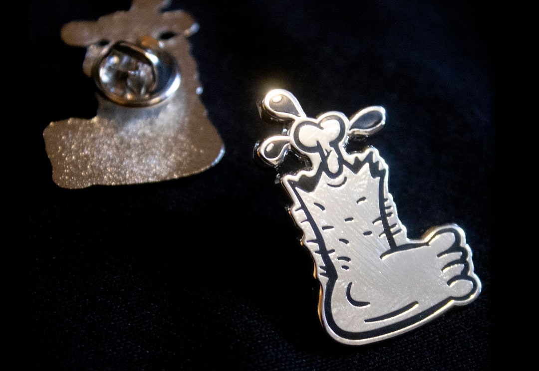 Legg Enamel Pin - Etsy