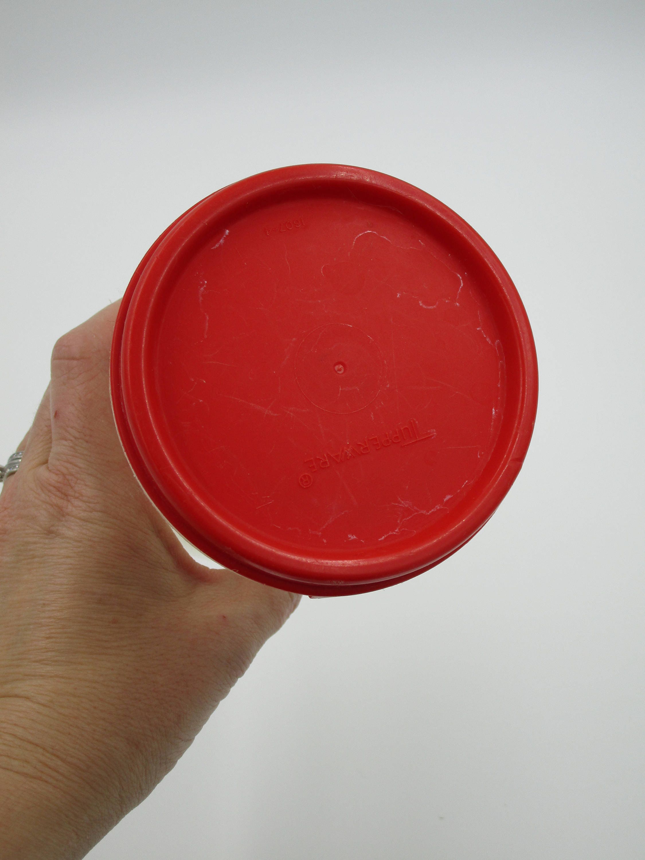 TUPPERWARE Round Storage Container With Lid Vintage - Etsy Canada