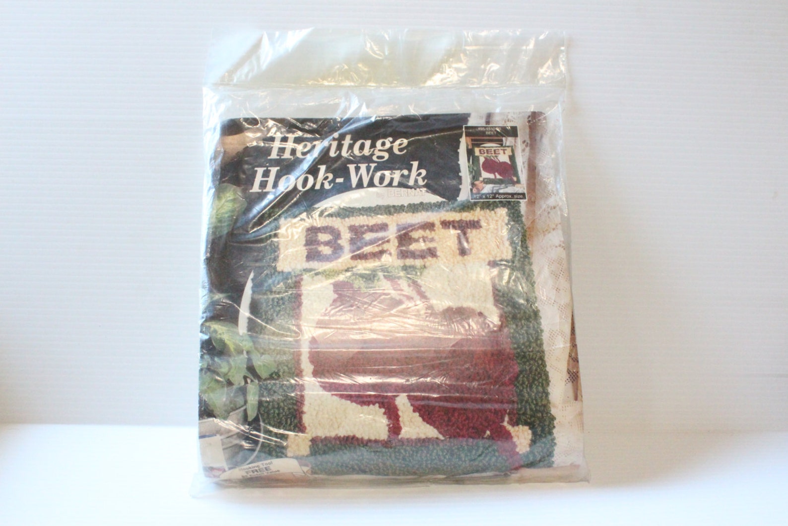 VEGETABLE LATCH HOOK Kit Beet Latch Hook Kit Red Vegetable - Etsy