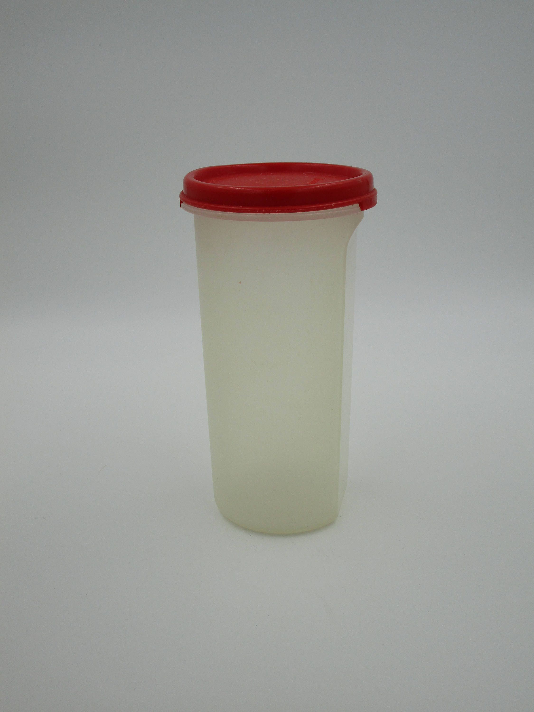 TUPPERWARE Round Storage Container With Lid Vintage - Etsy Canada