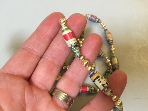 NEWSPAPER BEADED Necklace, VINTAGE newsprint bead nec… - Gem