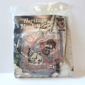 ROOSTER LATCH HOOK Kit, Hen and Rooster Latch Hook Kit, Vintage ...