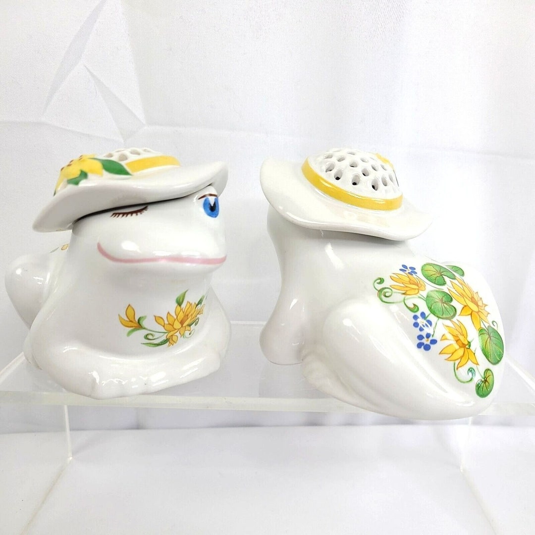 Pair 1980 Avon Flirtatious Winking Frog Ceramic Pomander Potpourri ...