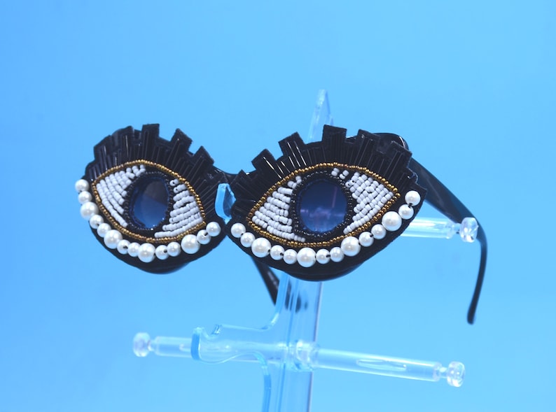 Cartoon Eye Sunglasses: Anime Cosplay, Surreal Cat-eye Style - Etsy