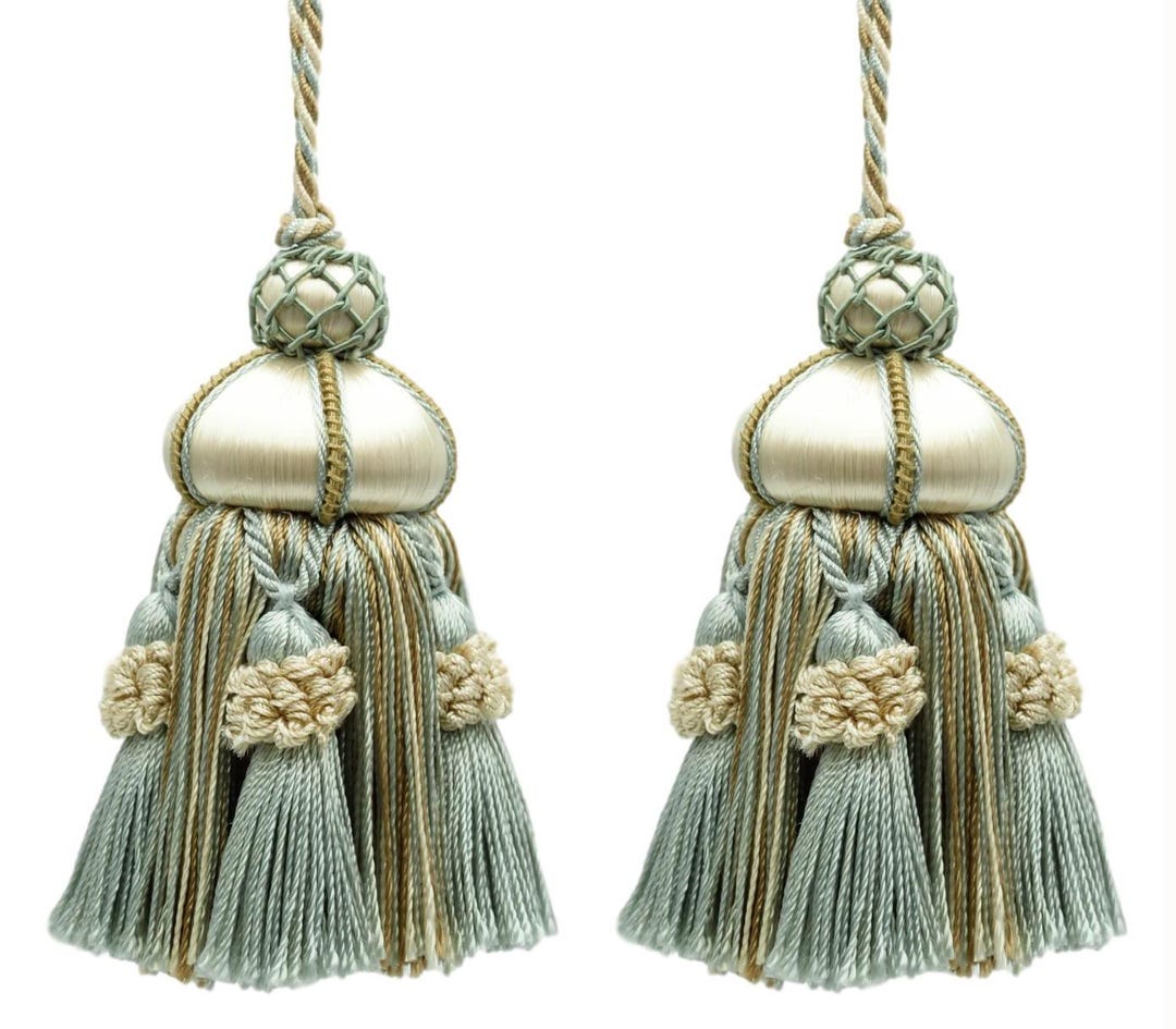 DÉCOPRO 4" Key Tassel, 3 1/2" Loop, Accented With Crown Tassels # KTAX4 ...