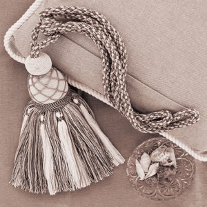 With Net and Small Tassels Overlay Tassel Tiebacks, 9 1/2 Tassel 24cm ...