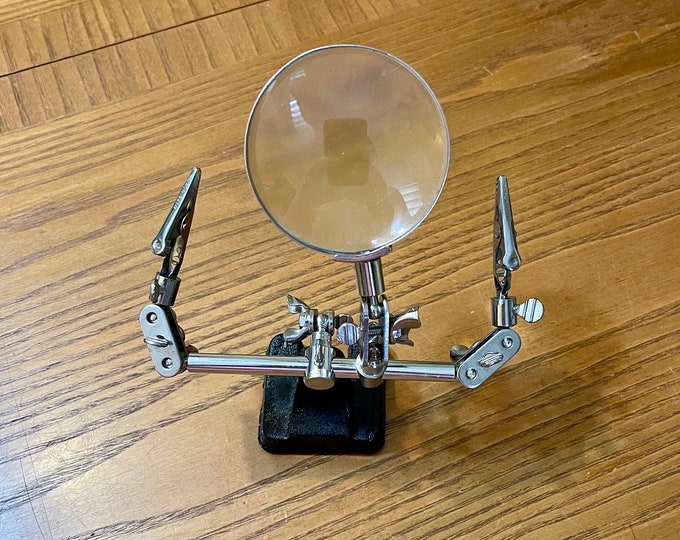 Versatile Helping Hand Tool for Precision Work and Crafting - Magnifier ...