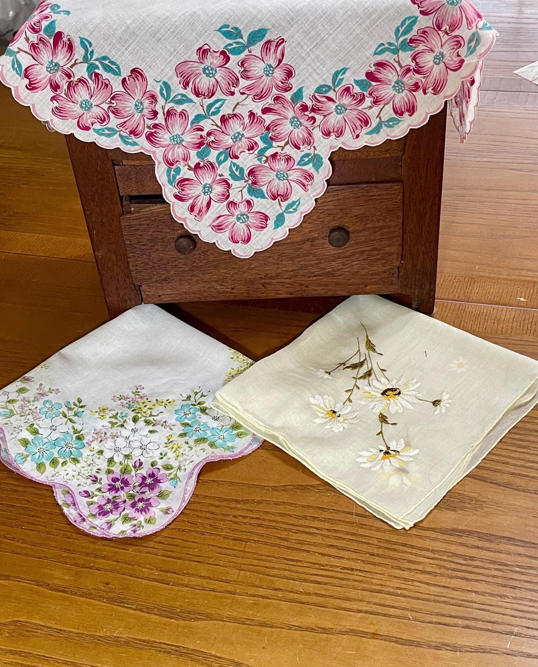Large Vintage Hankies - Embroidered Florals & Scalloped Edges - Your ...