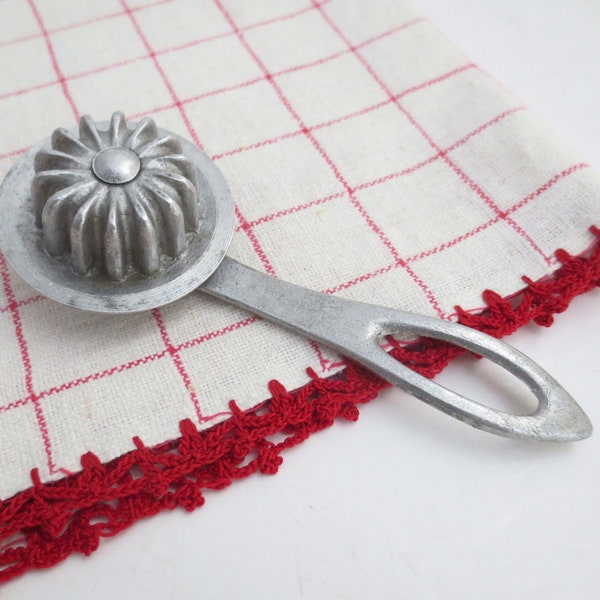 Pie Crimper - Etsy