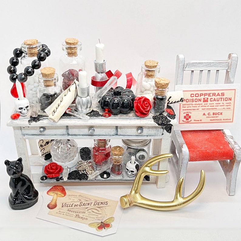 1:12 SPOOKY MINIATURE Set Haunted House love Potion Themed Witchs ...