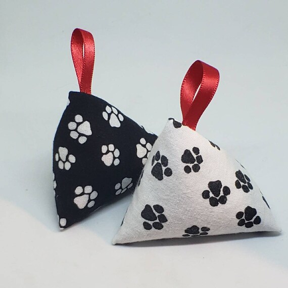 Paw Sewing Pattern or Blueprint Weights black White and Red | Etsy