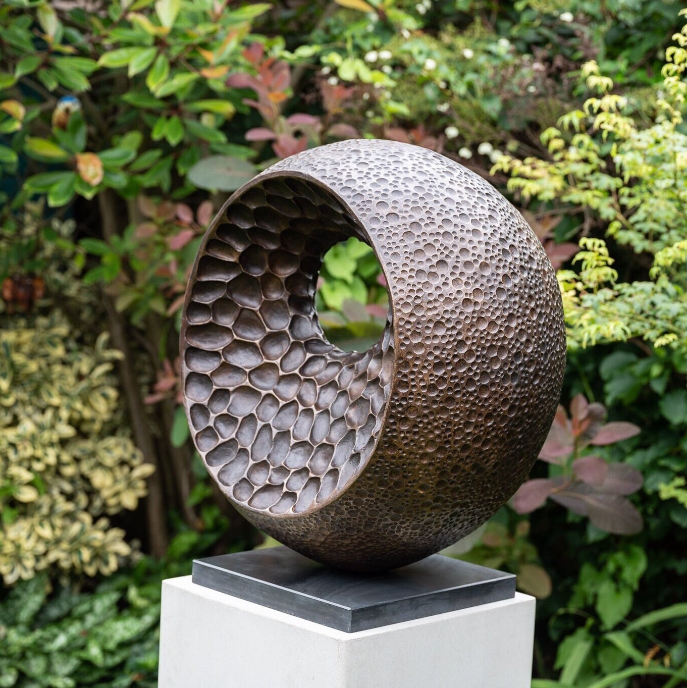 'XL Abstract Form II', Limited edition bronze garden sculpture