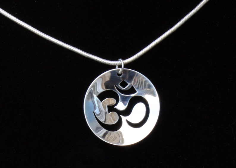 Silver Om Necklace Sterling Silver Om Pendant Yoga Jewelry - Etsy