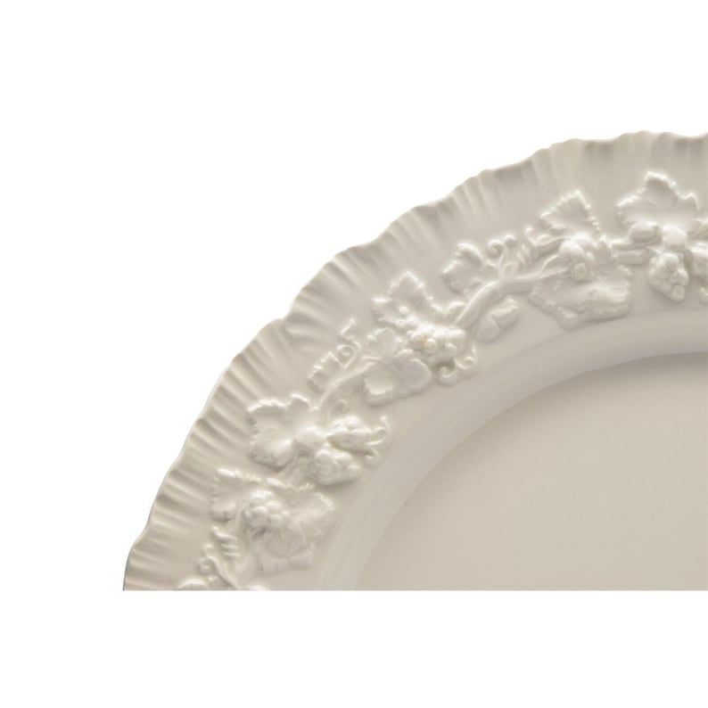 Wedgwood Cream Color on Cream Color Shell Edge 6 1/4" Bread & Butter ...